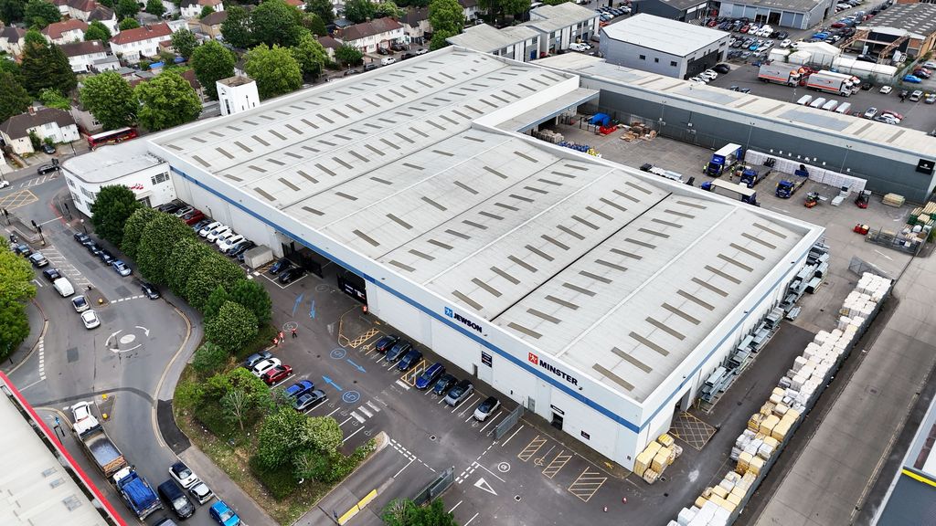 STARK Group strengthens its branch network in the UK :: STARK Group